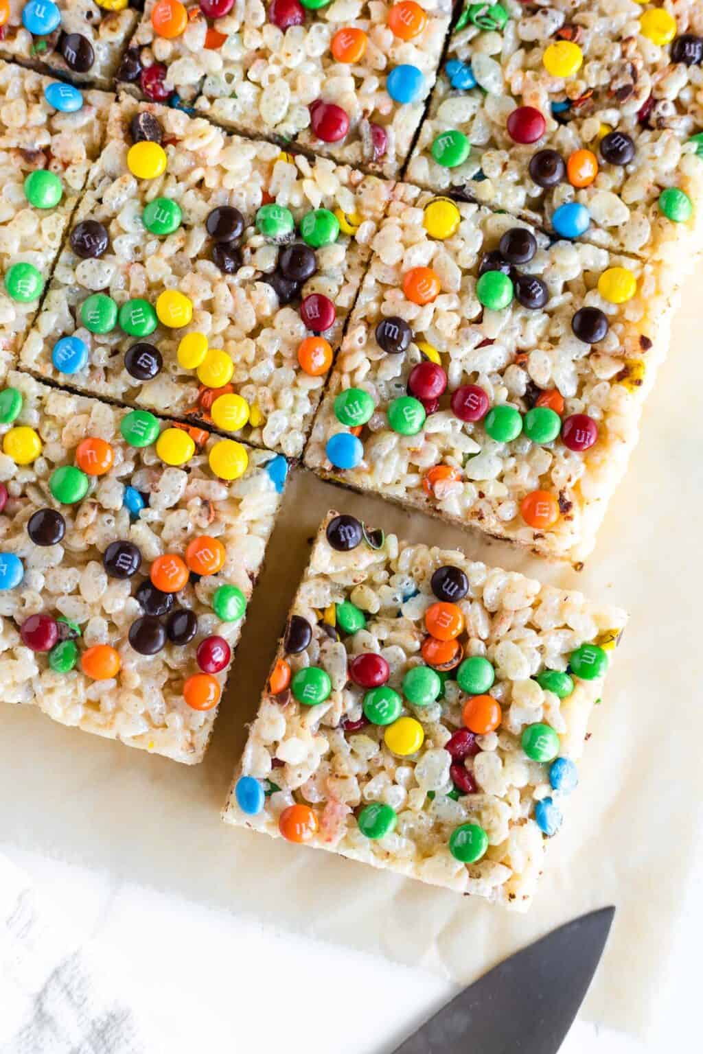 Rice Krispies Treats with M&Ms - doublethespoonfuls.com